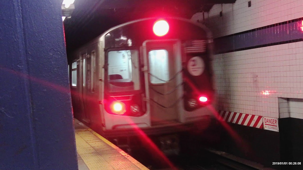 R32, R46, R160, R179 (A)(C)(E) Train action at 42end street - YouTube