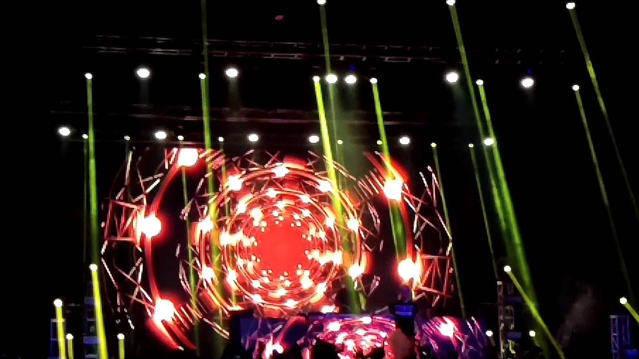 Tritonal Untouchables Tour Dallas 2015 - Satellite/How you love me ...