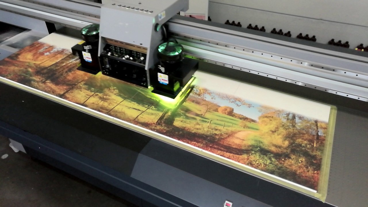 UV printing on wood doors of a kitchen - YouTube