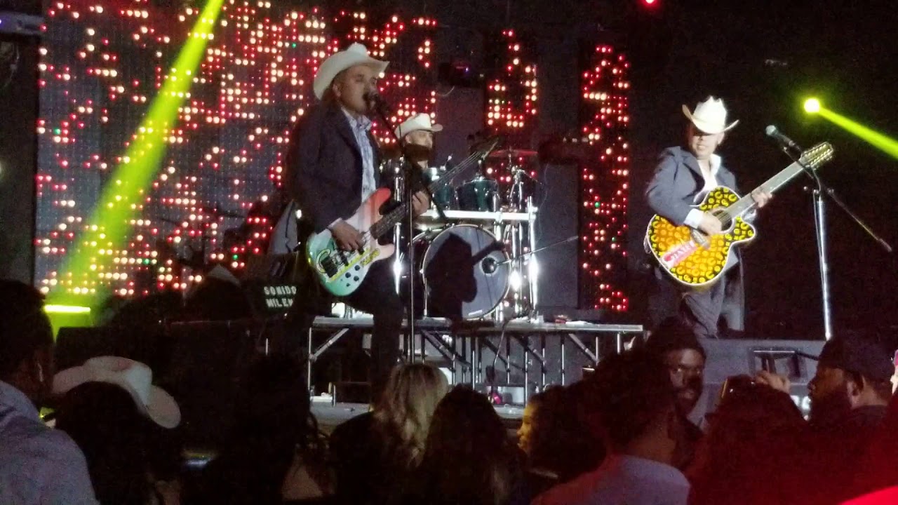 Las tres llamadas- los cuates de Sinaloa - YouTube