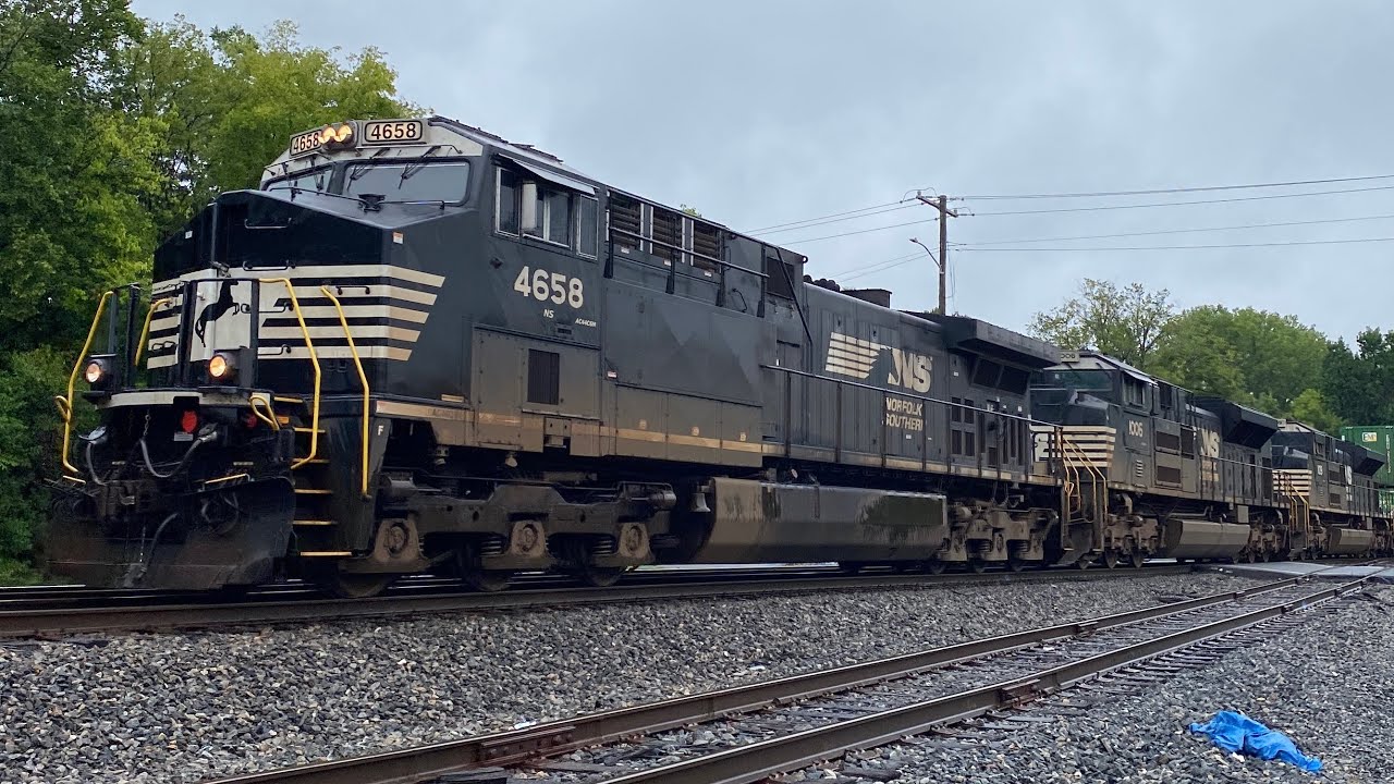 NS 4658 with a nice k5la leads a fully loaded 28N! 8-6-2025 - YouTube