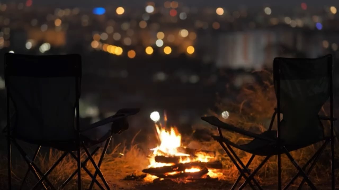 Warm Campfire Sounds With Soothing Sounds of a Campfire Burning And ...