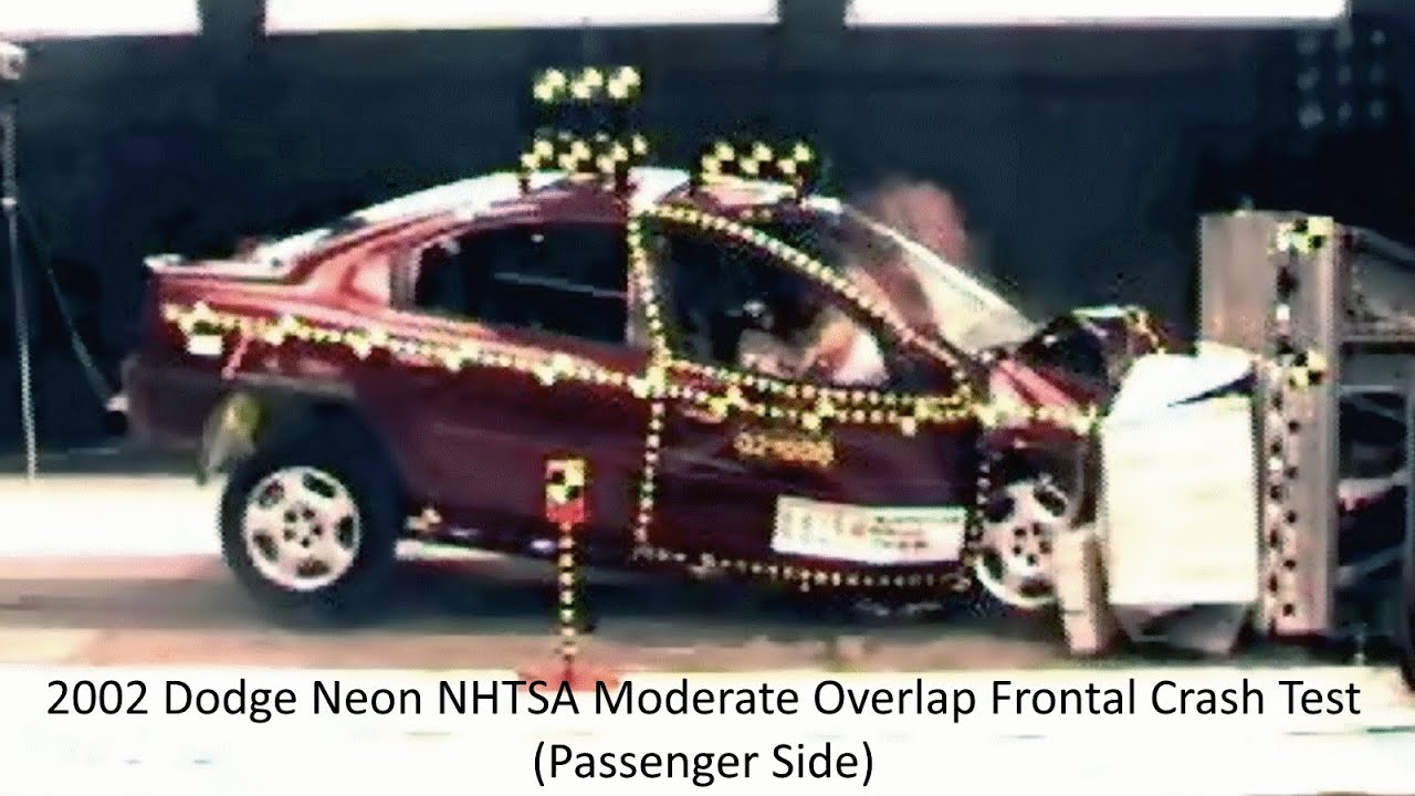 2000-2005 Dodge / Plymouth Neon NHTSA Moderate Overlap Crash Test (56 ...