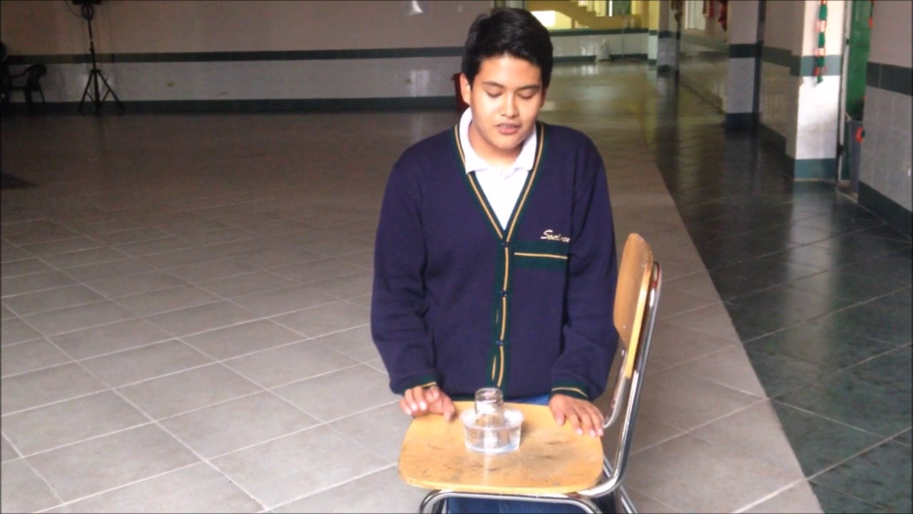 Experimento Sencillo de Física: Impenetrabilidad - YouTube