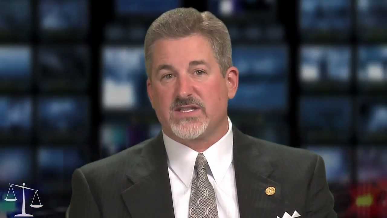 Why choose attorney David Hunter? - YouTube