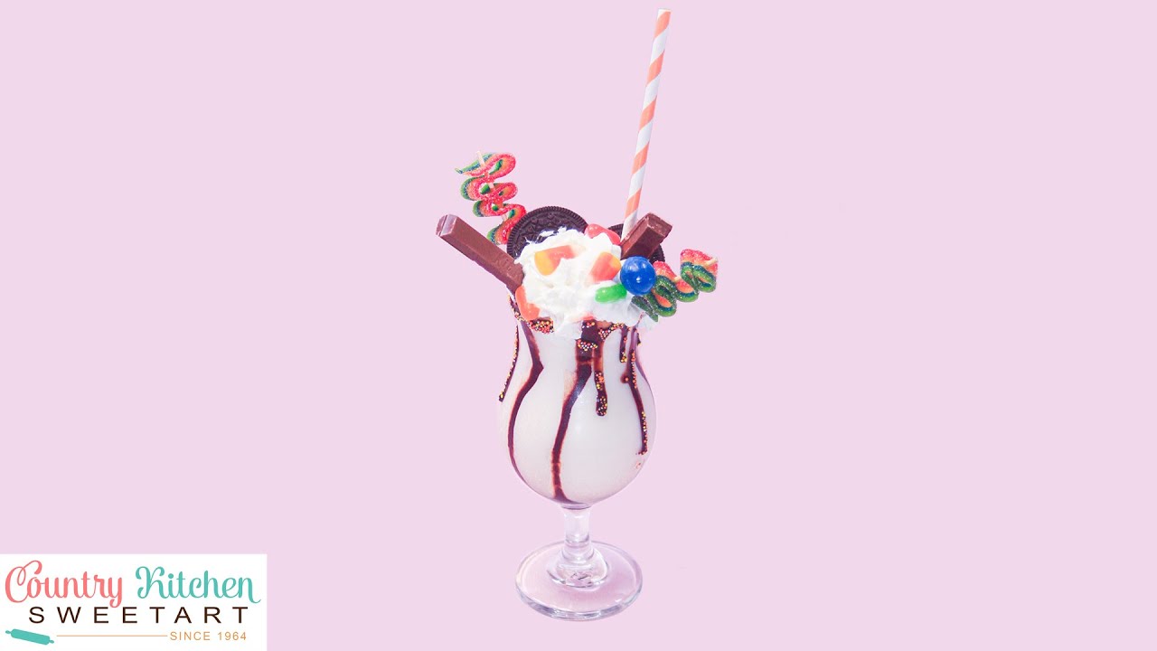 How to Make a Loaded Milkshake with Candy - YouTube