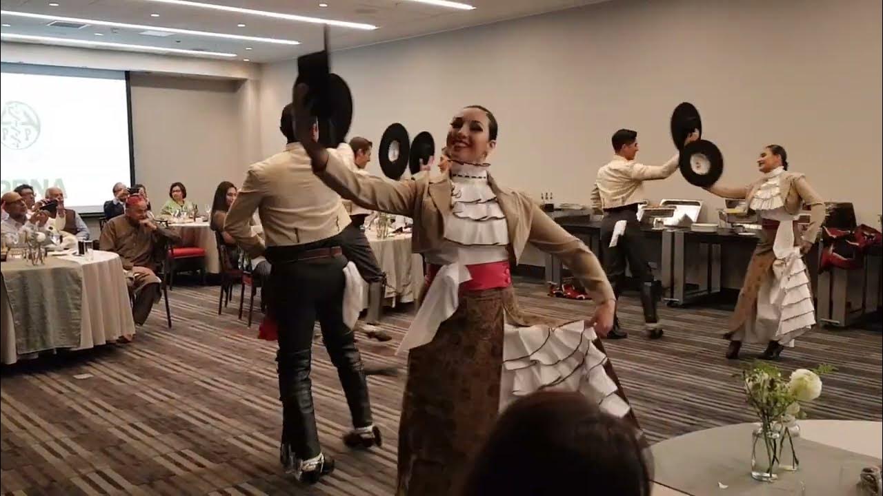 Huasos Cueca - Zona Central Chile - bailamérica danza - YouTube