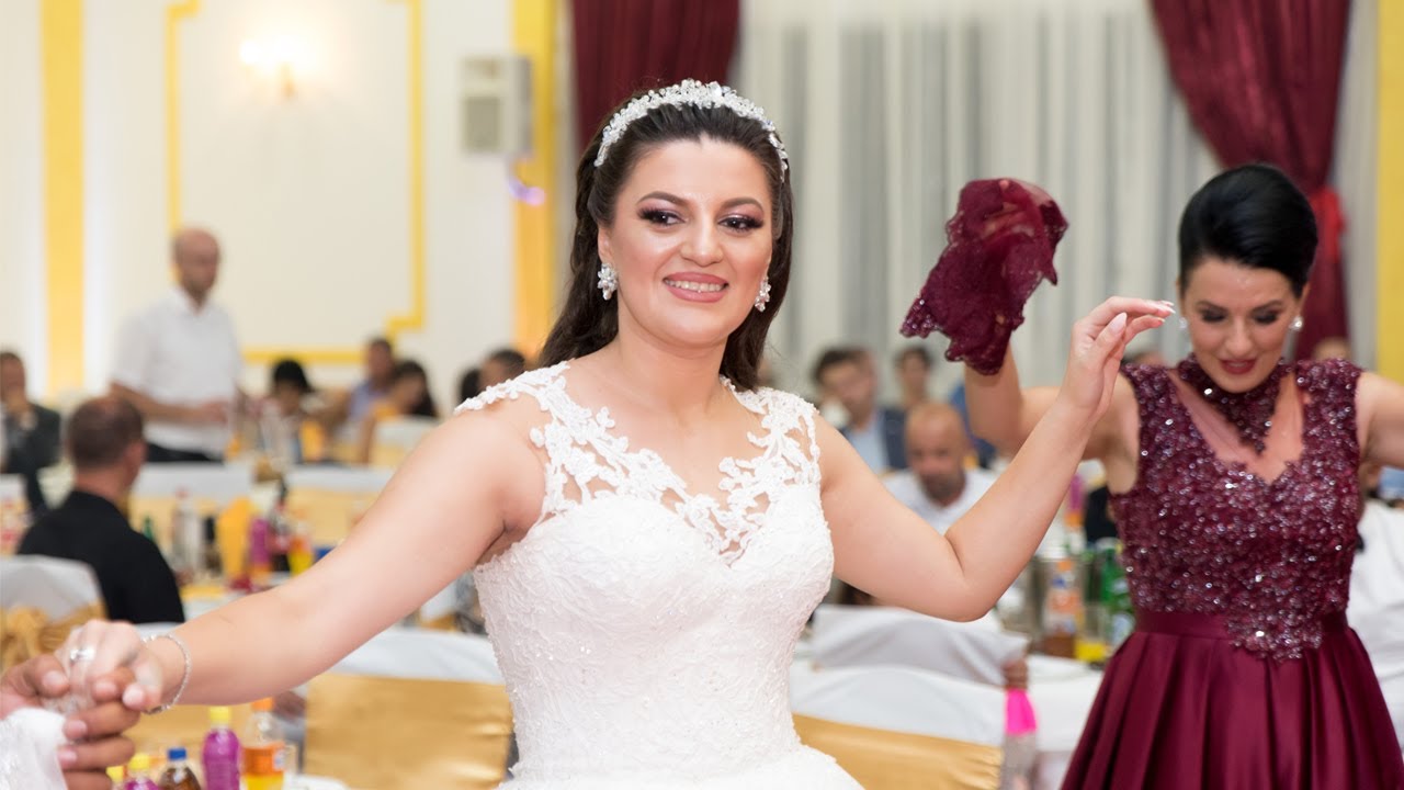 Dasma Shqiptare Ajet & Time - YouTube