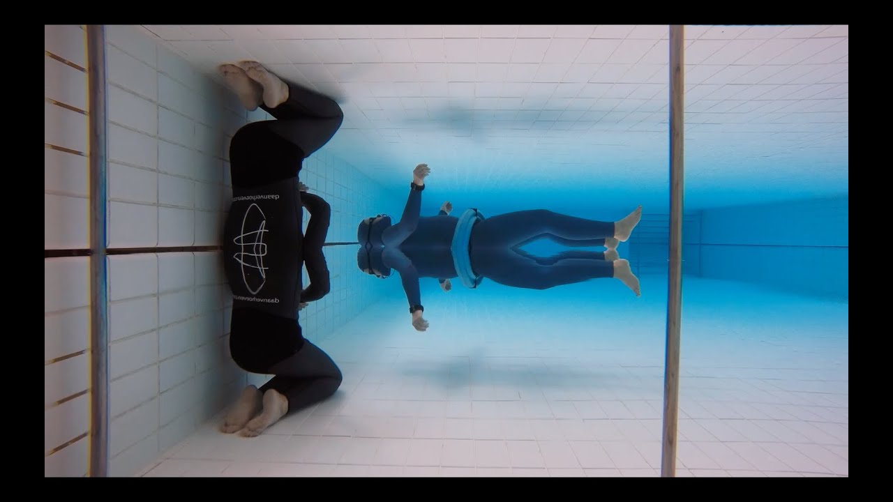 time lapse of a 6+ minutes static breath hold - YouTube