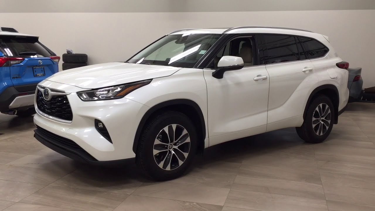 2020 Toyota Highlander XLE AWD Review - YouTube