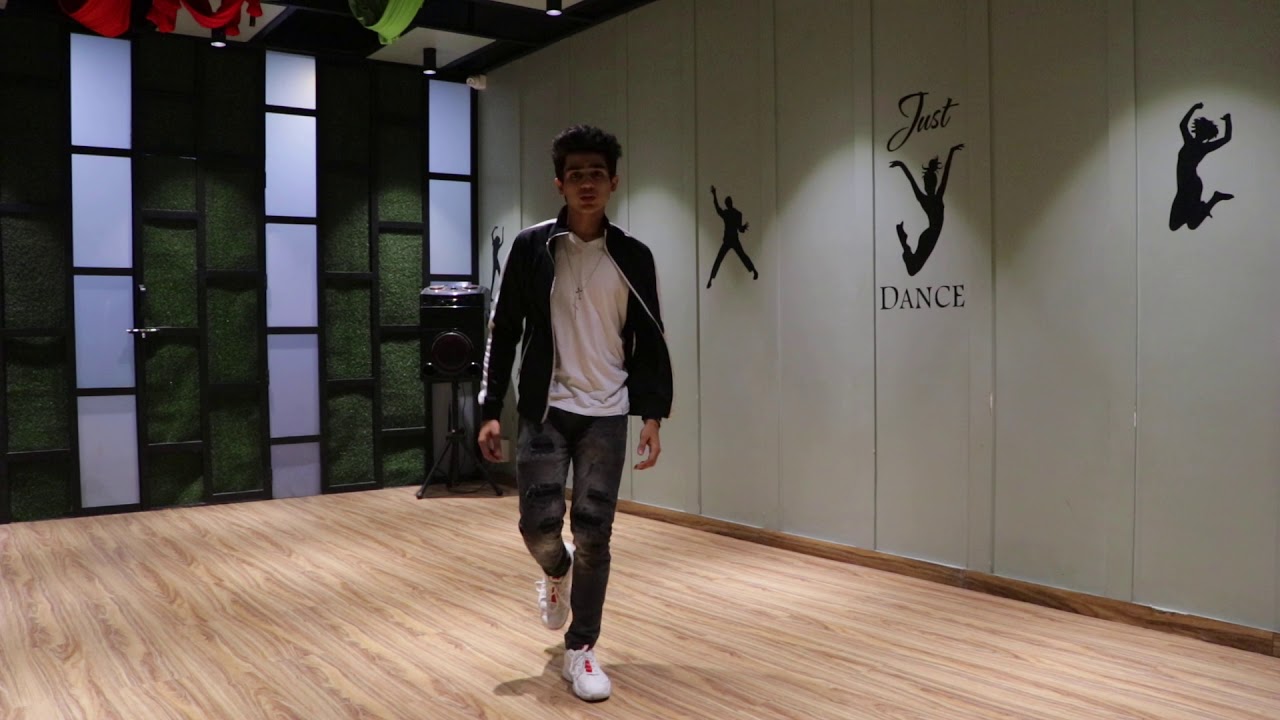 Dance by Devish Ahuja on whakra swag - YouTube