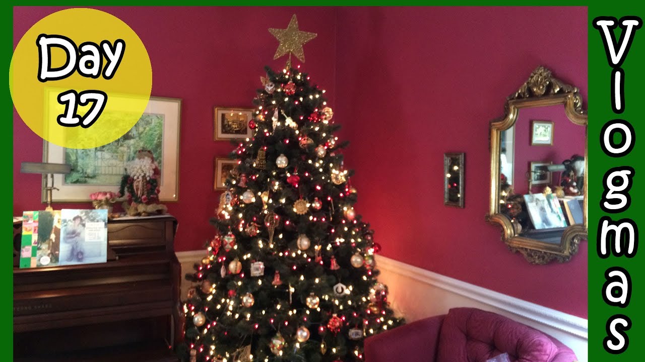 More Christmas Decorating Vlogmas Day 17 Youtube
