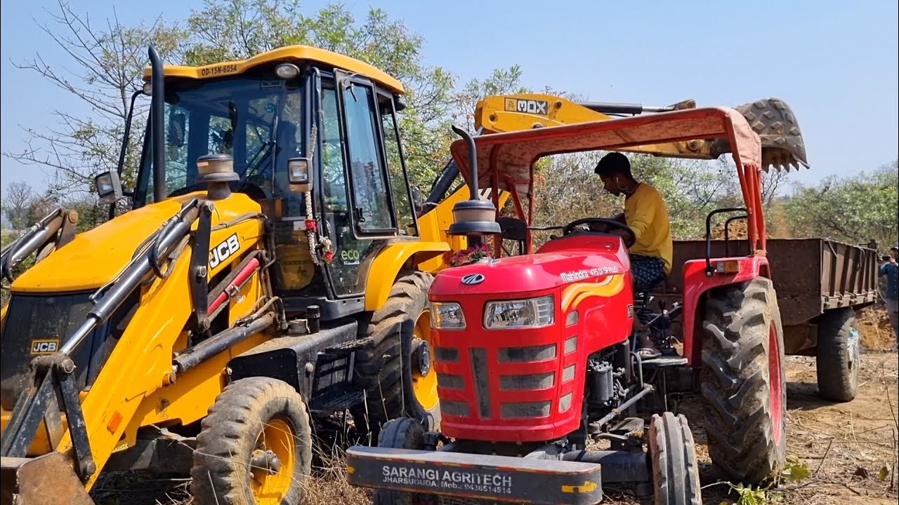 Jcb 3dx Backhoe Loader Machine Loading Mud In Mahindra and Swaraj ...
