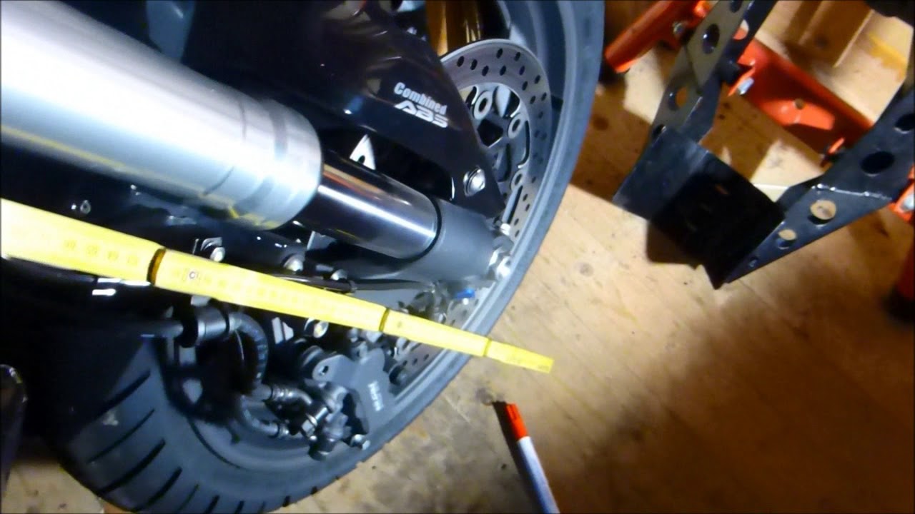 Der "NACHLAUF" in der Fahrwerksgeometrie von Zweirädern - YouTube