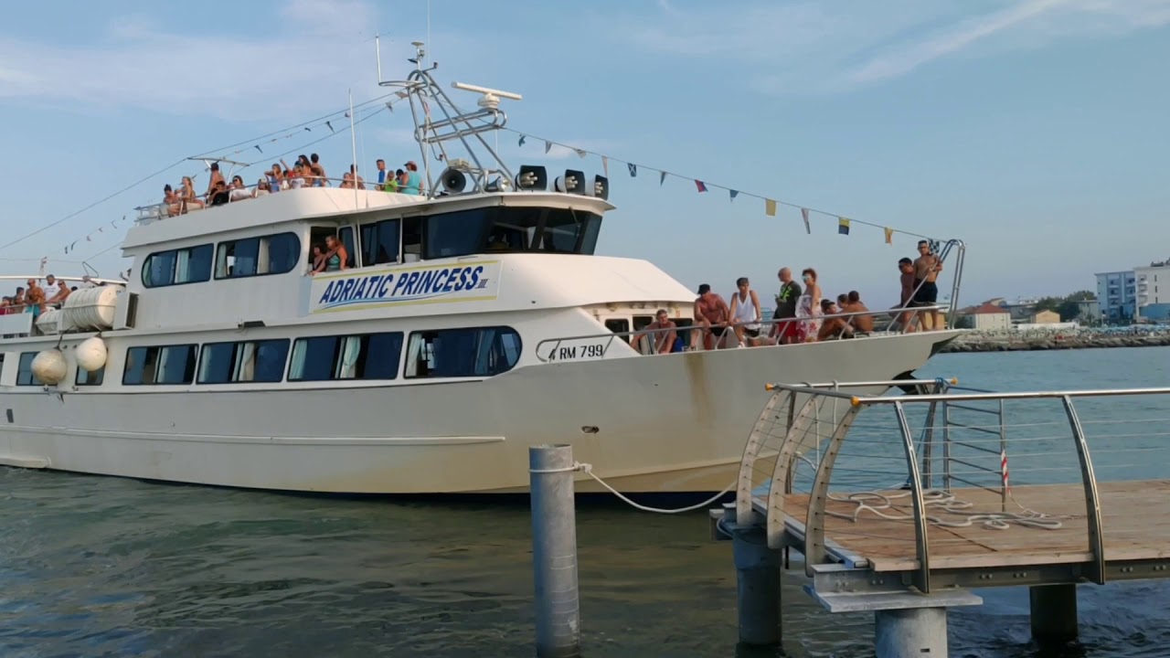 Motonave Adriatic Princess III - YouTube