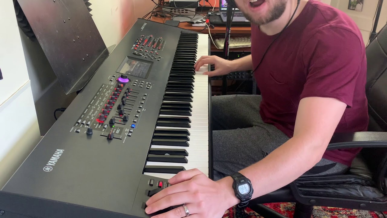 Joey Izzo // Keyboard SHRED over Arch Echo! - YouTube