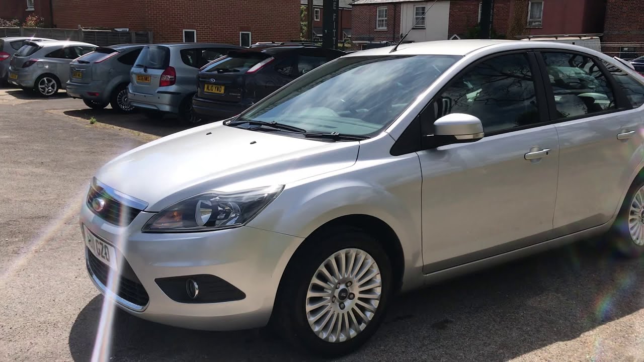 2011 Ford Focus 1.6 Titanium 5dr Petrol Manual Silver Hatchback car ...