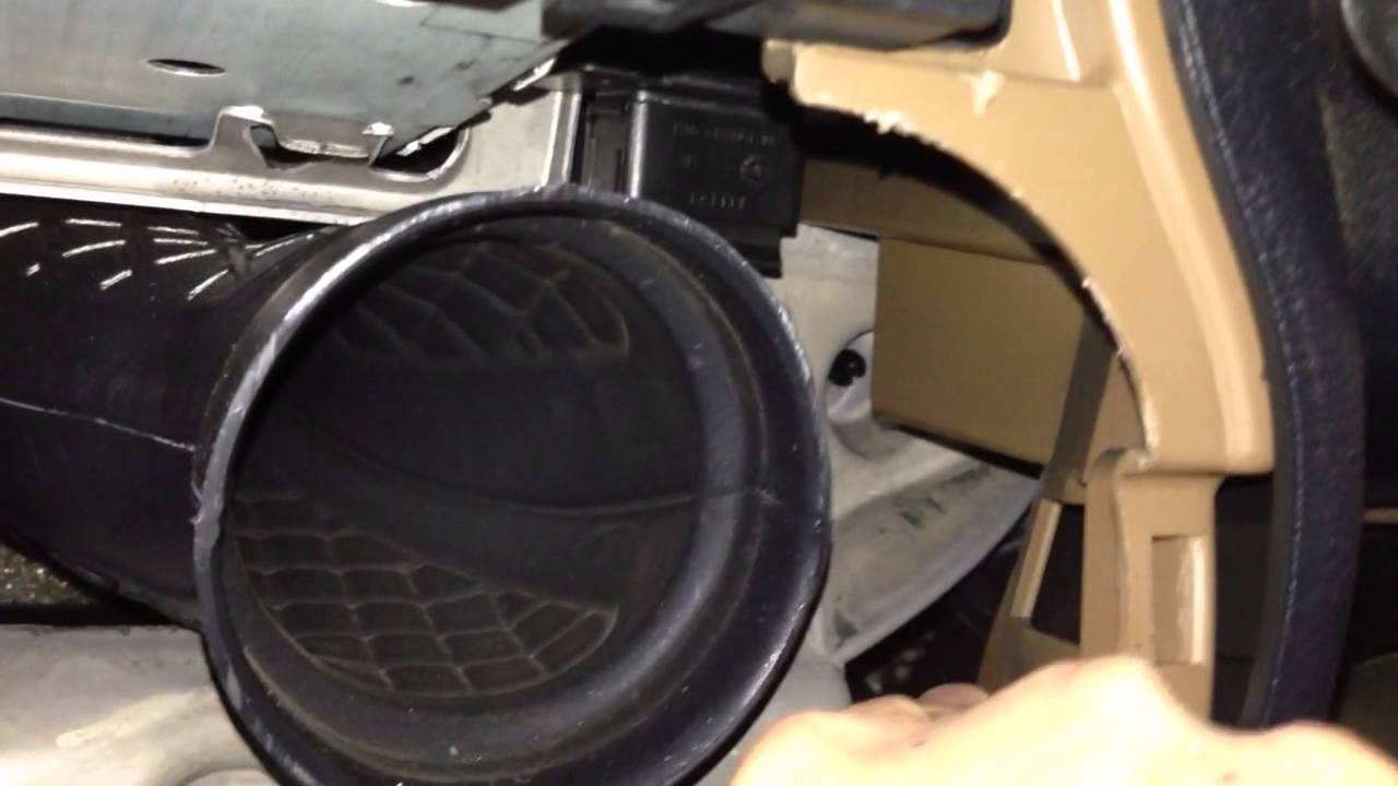Hacking the Jeep Interior CAN-Bus, Part 2 - YouTube
