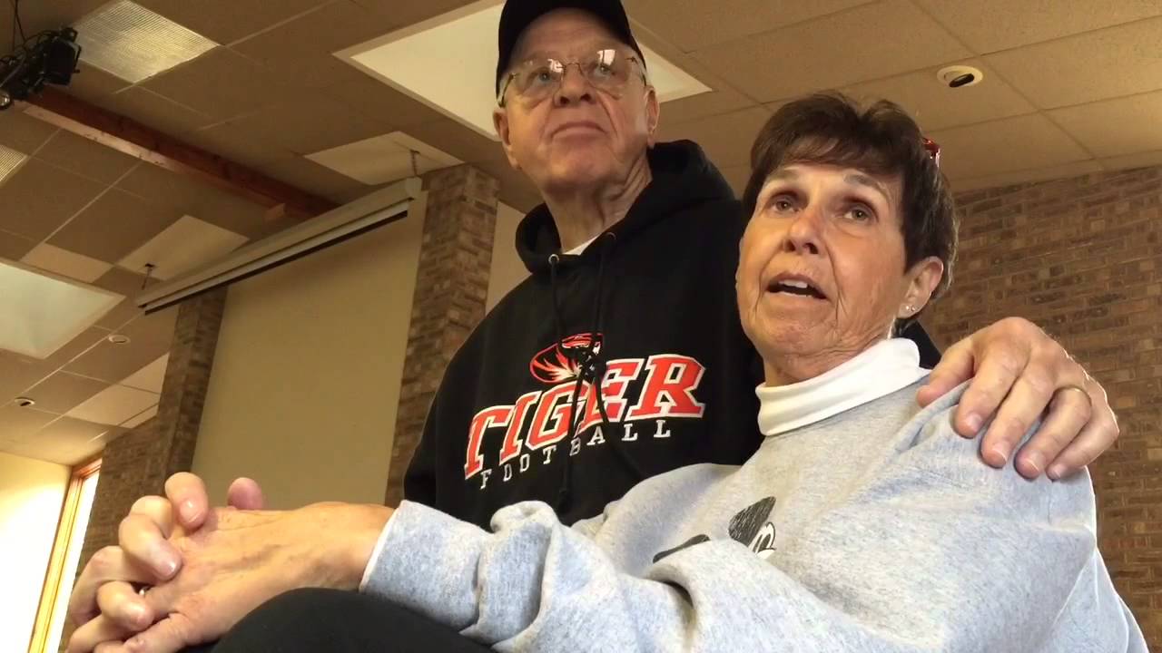 Seniors play beanbag baseball - YouTube