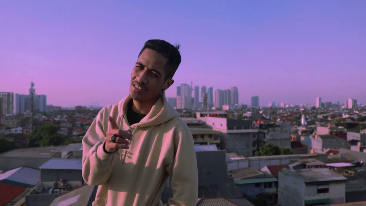 Trez - memories [official music video] - YouTube