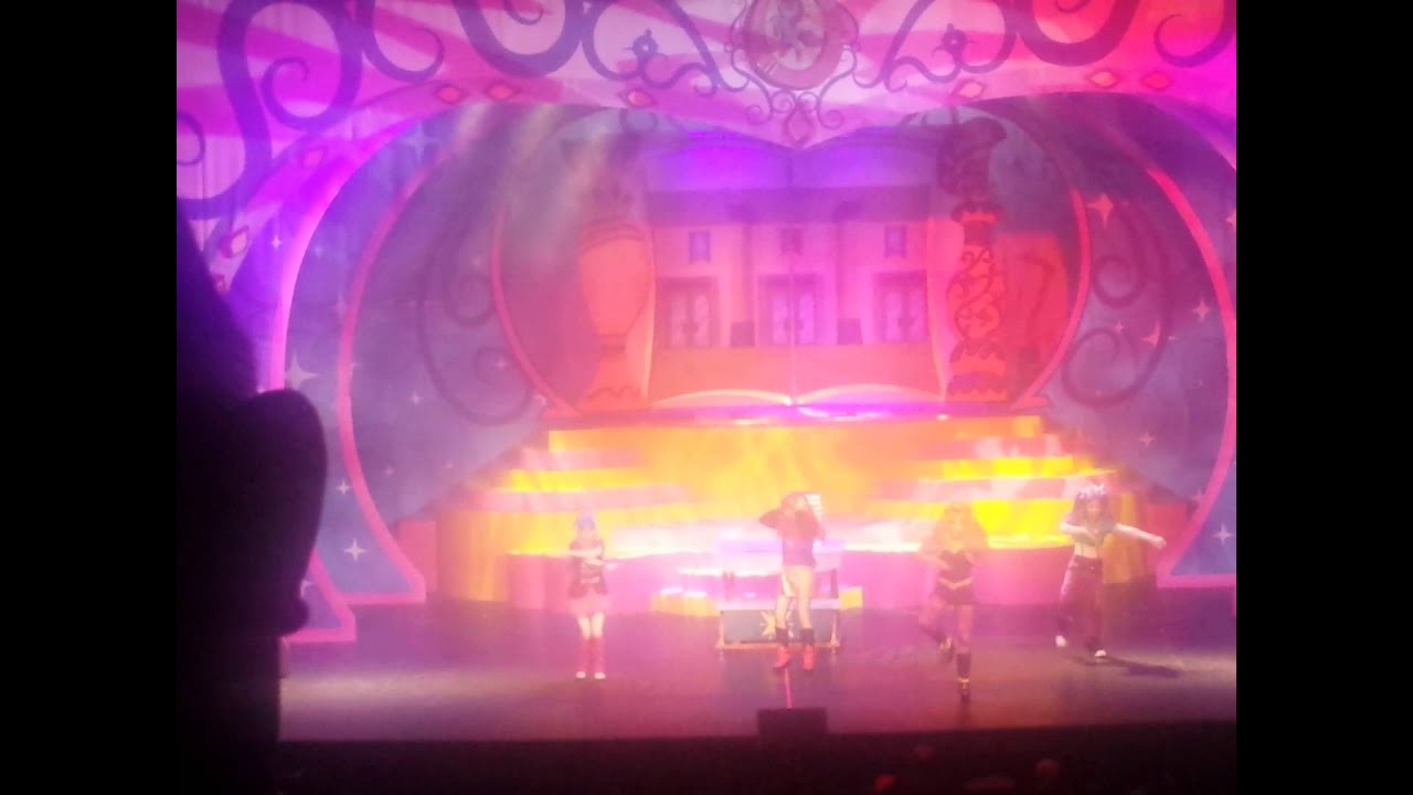 EL SHOW EN VIVO (MLP: EQUESTRIA GIRL)-Under Our Spell - YouTube