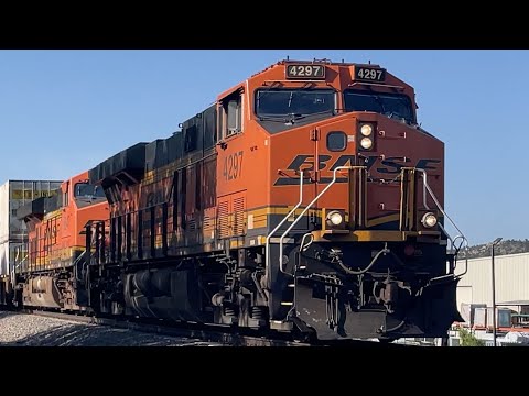 6/18/24 BNSF ES44C4 4297 & BNSF ES44AC 5847 on Intermodal NO DPu (EOT) - YouTube