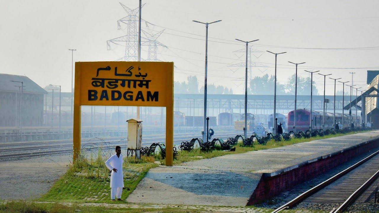 BADGAM RAILWAY STATION IN KASHMIR | KASHMIR RAILWAY JOURNEY - YouTube