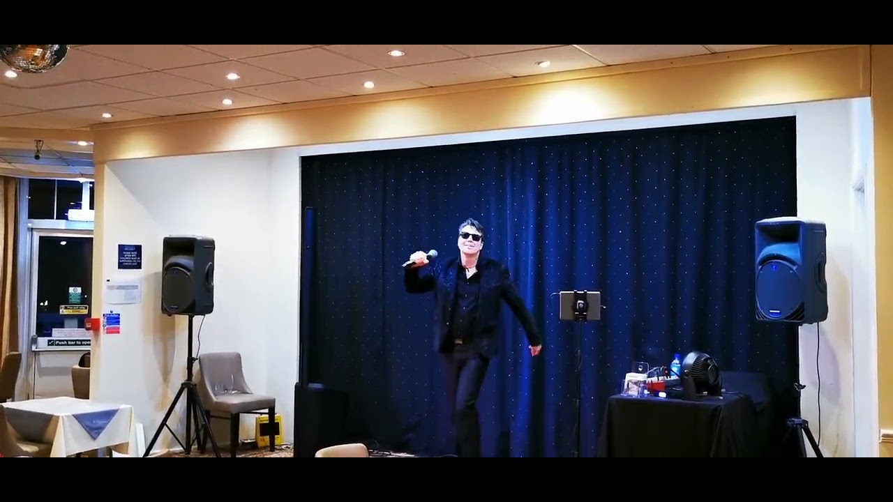 Simon Rees singing Galway Girl in 2020. COVID restrictions meant no ...