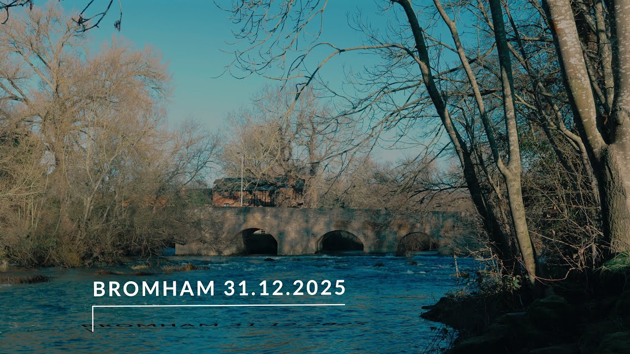 NYE - Walk Around The Lovely Bromham Village - YouTube