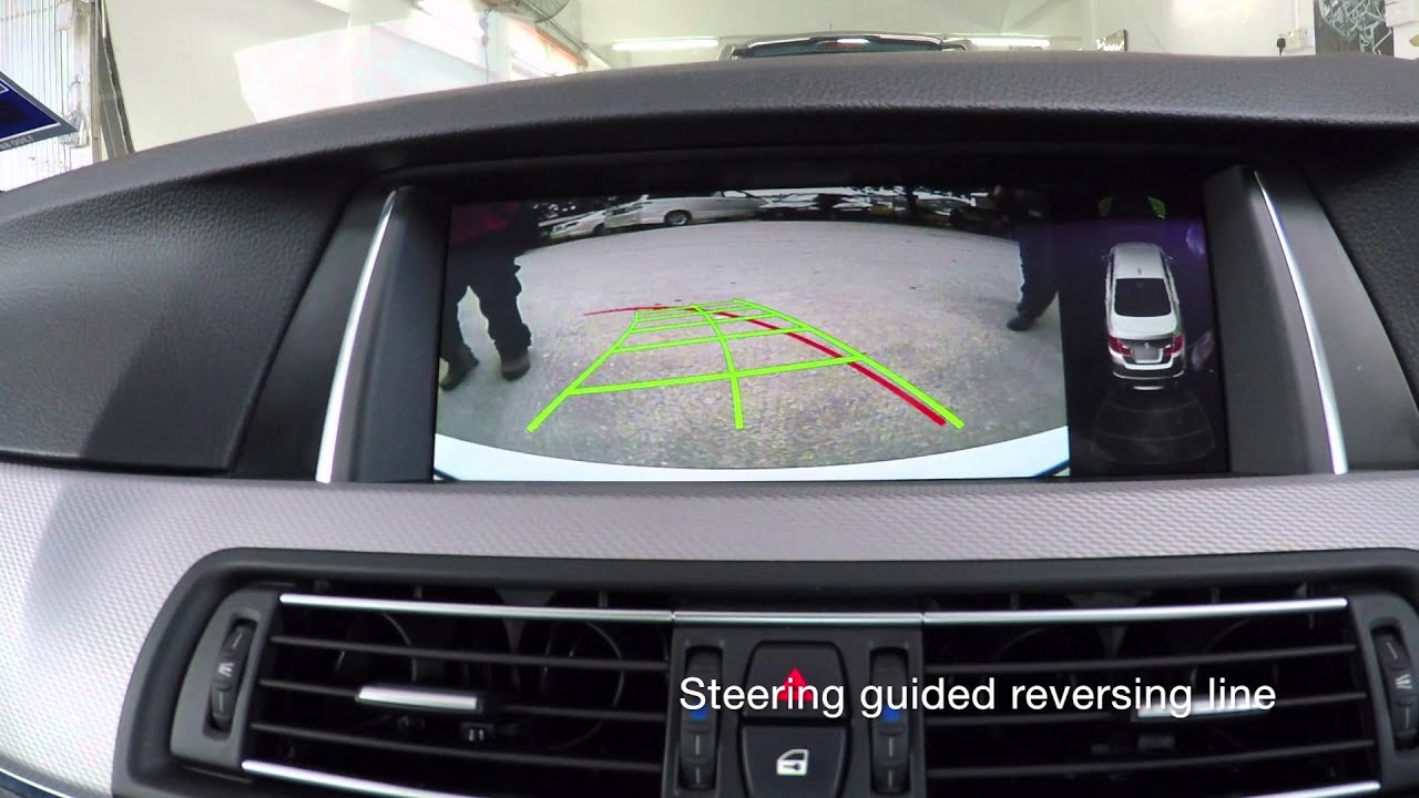 BMW 528i (F10) - Installed reverse camera with steering guided line ...