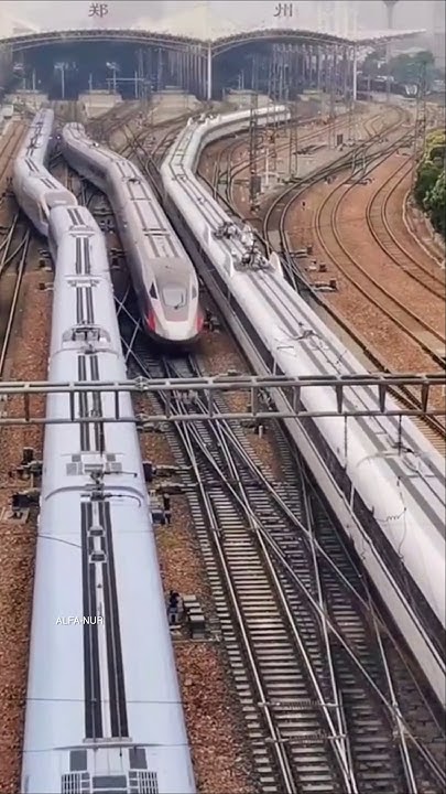 This train look like a snake 😦#adventure #explore #travel #shorts - YouTube