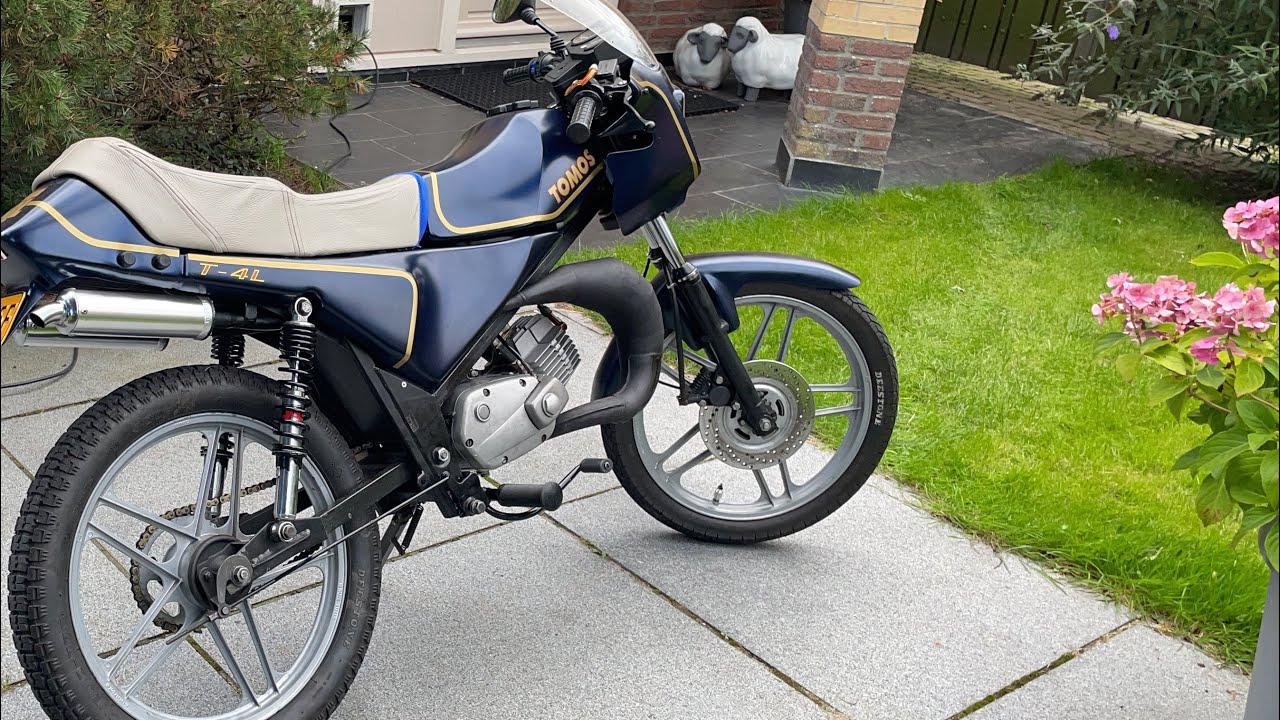 TOMOS AT-50 VMW Racing - YouTube