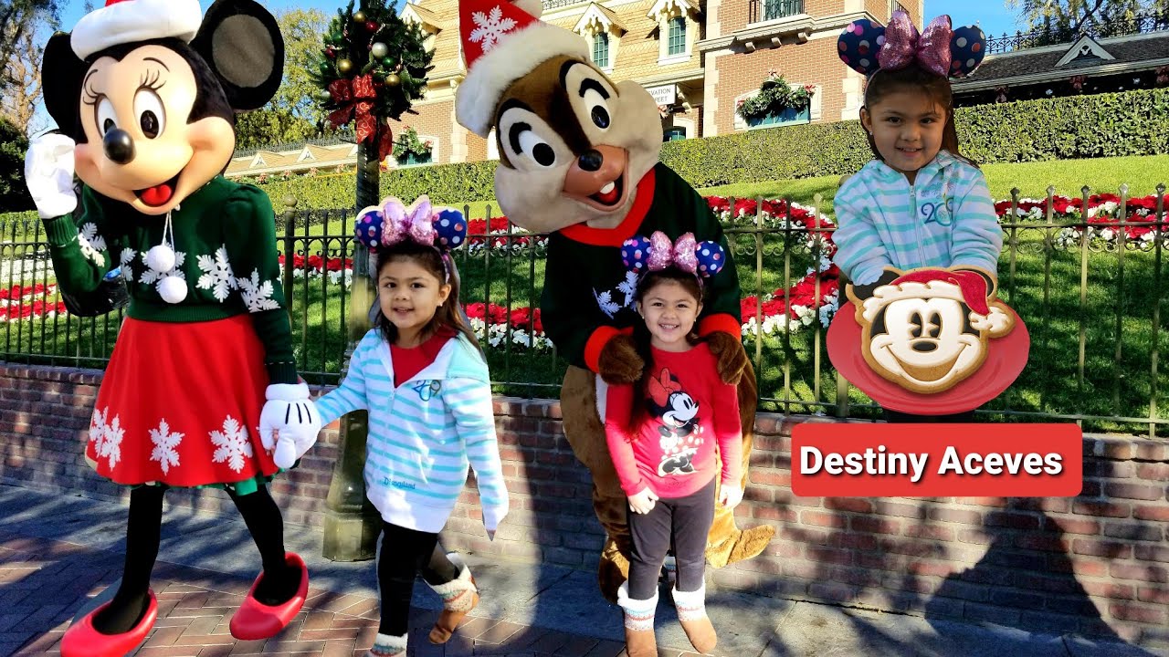 Walking with Minnie Mouse at Disneyland, holding her hand. - YouTube