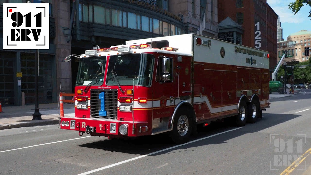 Boston EMS Paramedic 1 and Boston Fire Rescue 1 Responding - YouTube