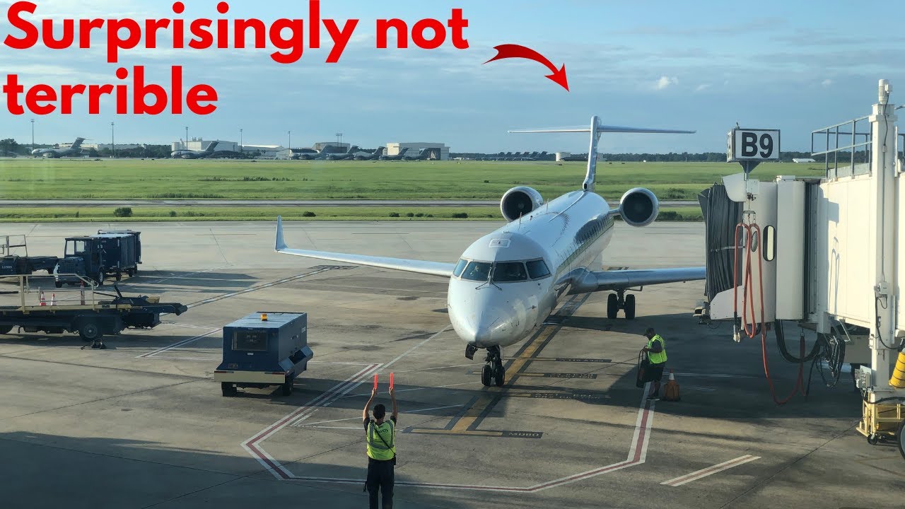 A half-decent regional jet: American Airlines CRJ700 - YouTube