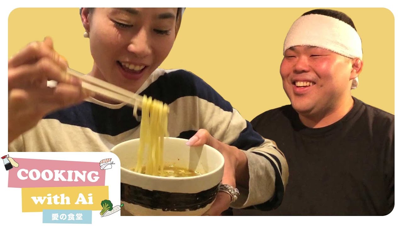 Sumo Wrestler Tsukemen (plus bonus sumo song!) - YouTube