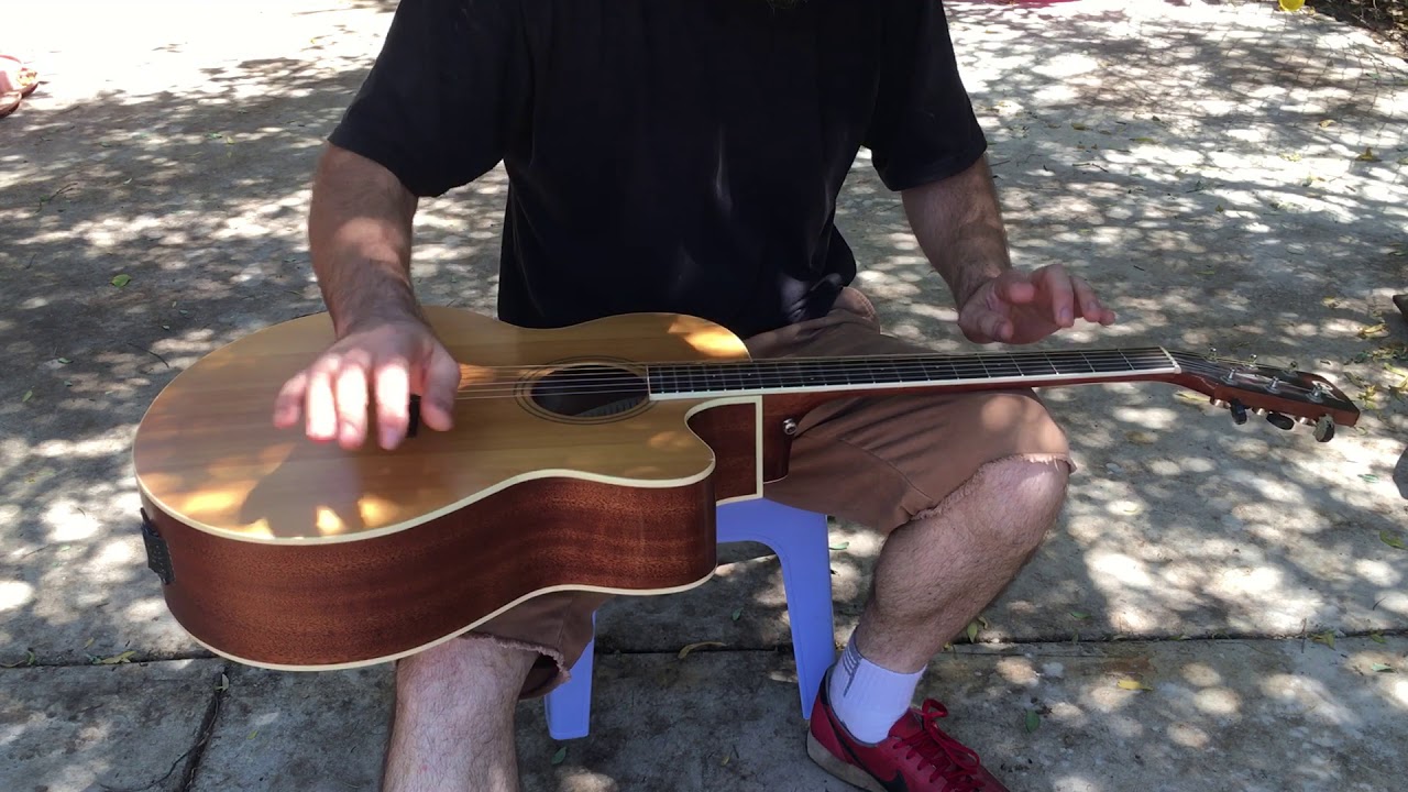 Feel Good inc. - Gorillaz percussive tapping fingerstyle cover - YouTube