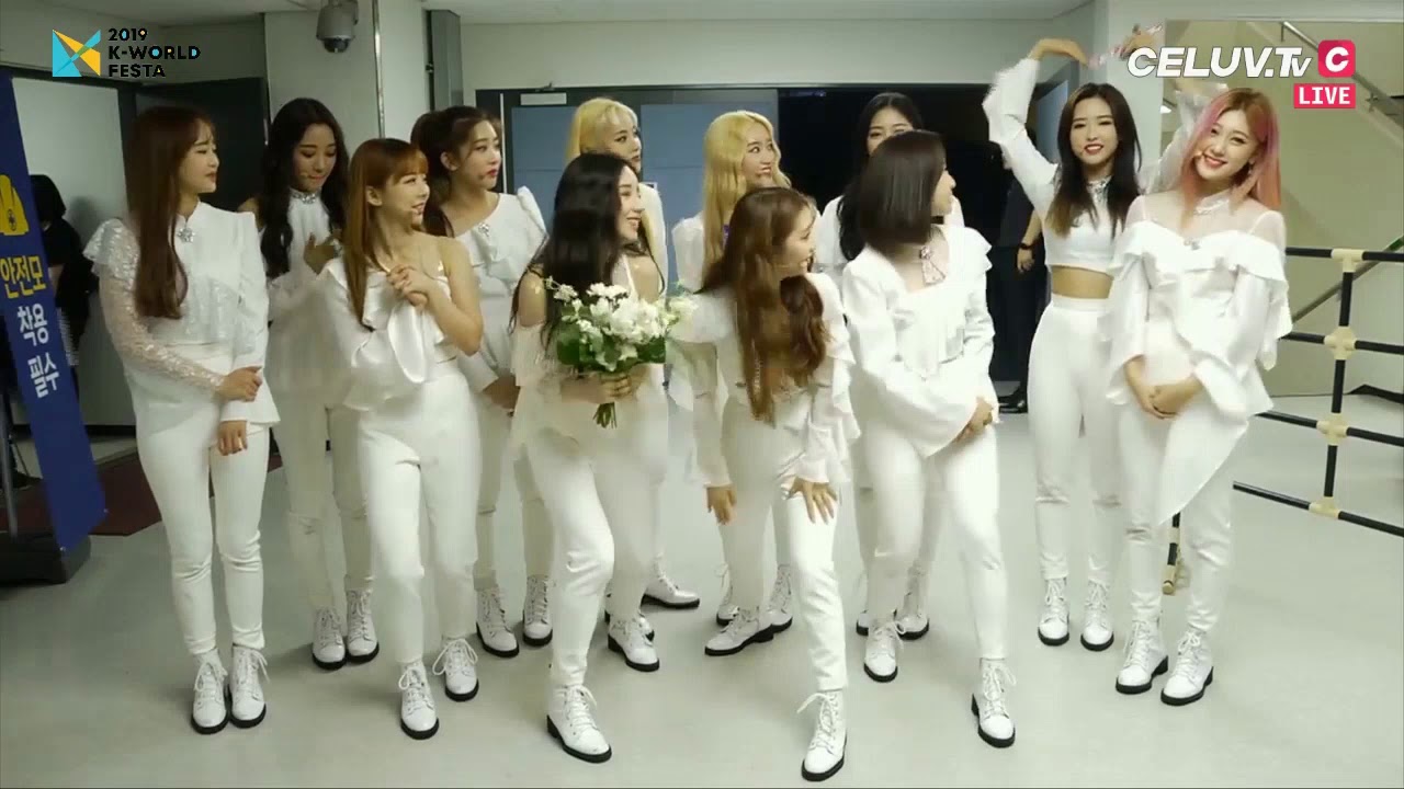 LOONA 2019 SOBA BACKSTAGE (after stage) - YouTube