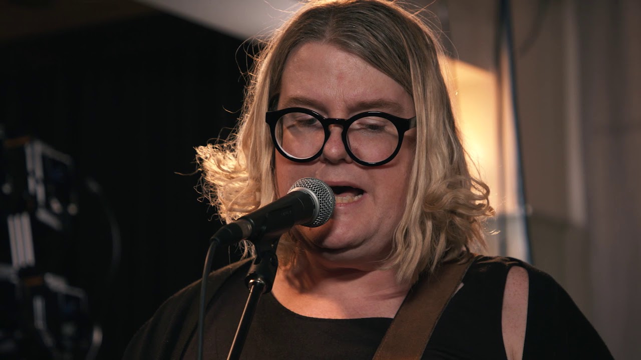 Laura Secord - Crop Circles (Live on KEXP) - YouTube