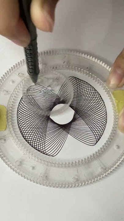 Simple ASMR Spirograph Art! #art #shorts #spirograph #satisfying #asmr #trending #viralshorts ...