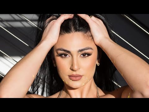 Erifili Sfakianakis – American Curvy Model & Instagram Star | Plus Size ...