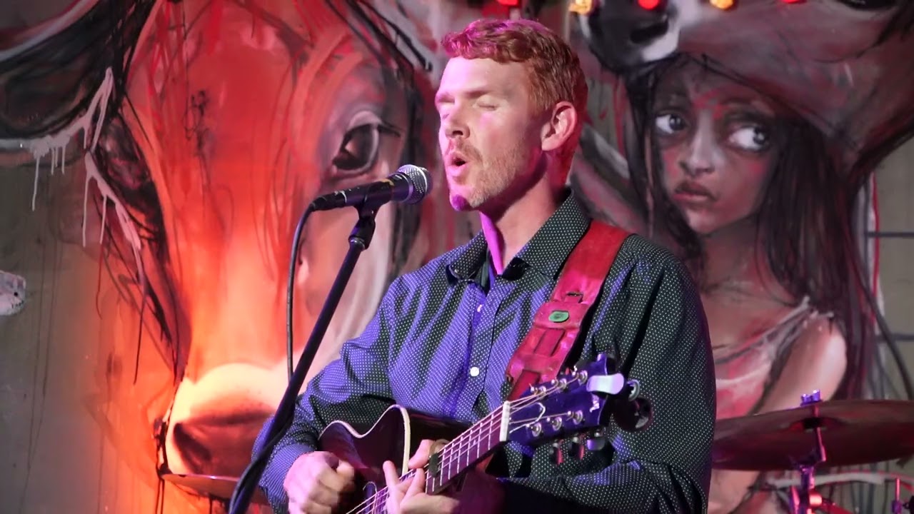 Connor Garvey - "Chasing Horizons" [LIVE at The Word Barn] - YouTube Music