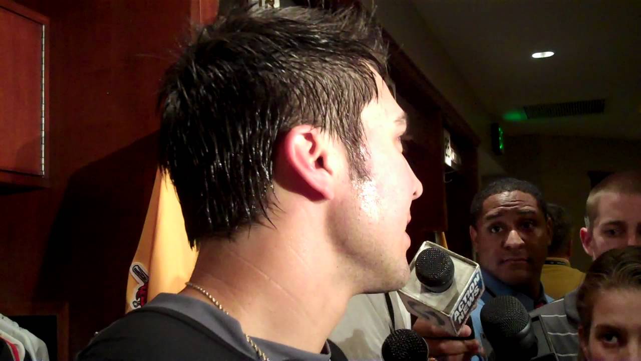 Chase d'Arnaud makes major league debut, picks up first ml hit - YouTube