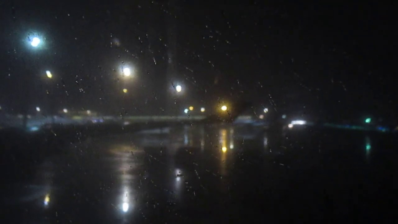 タイ国際航空 TG660便 羽田空港に着陸 着陸後機内アナウンス（タイ語→英語→日本語の順） - YouTube