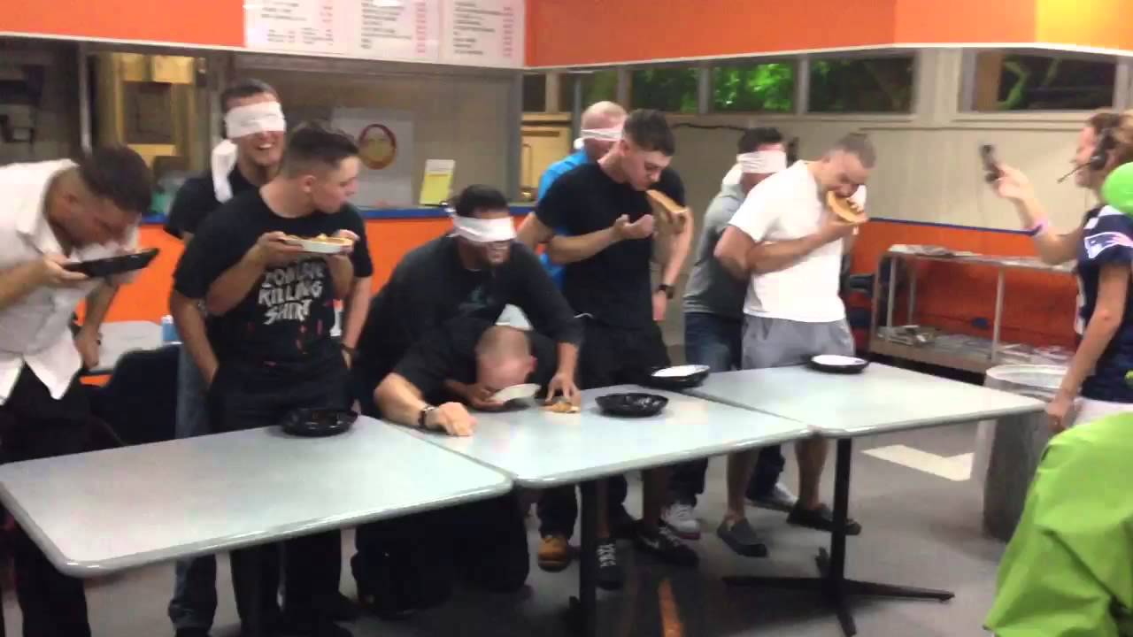 Halloween pumpkin pie eating contest - YouTube