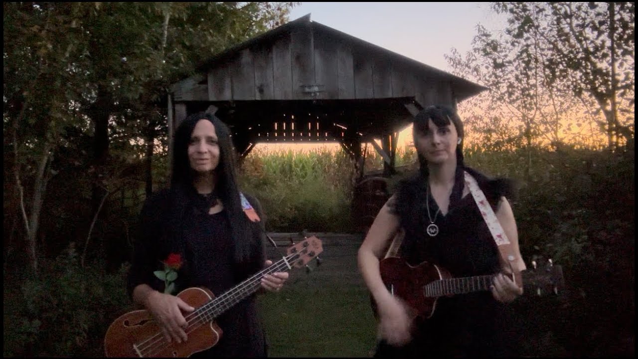 Chit Chat Knits Does Spooky Season - Bad Moon - YouTube