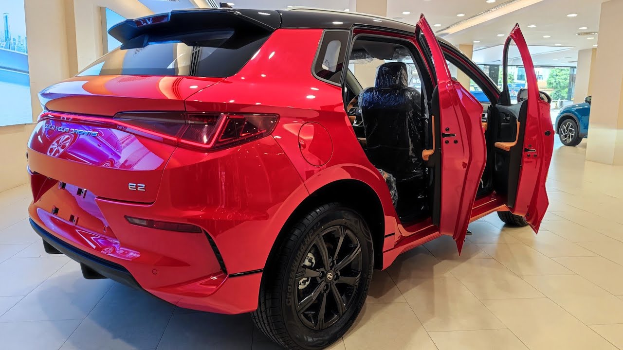 NEW BYD e2 - 43 kWh Battery & 400 km interior and exterior review - YouTube
