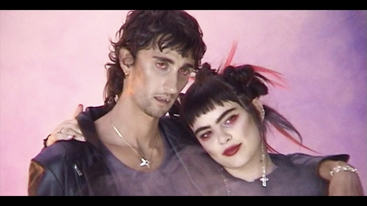 BENEE - Beach Boy (Behind-The Scenes) - YouTube