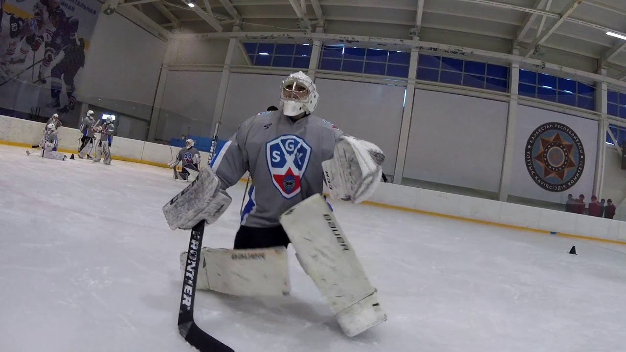AK GOALIE TRAINING SPLIT - YouTube