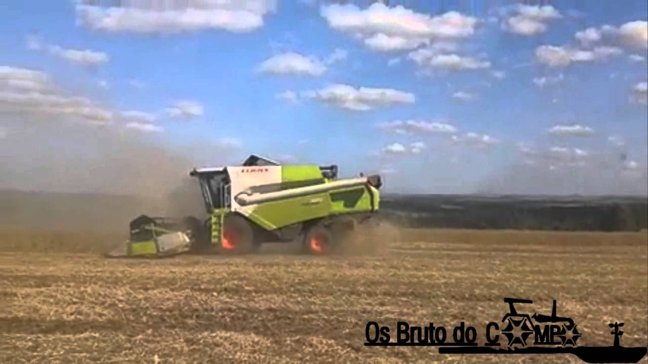 Colheitadeira Class Brasil - YouTube